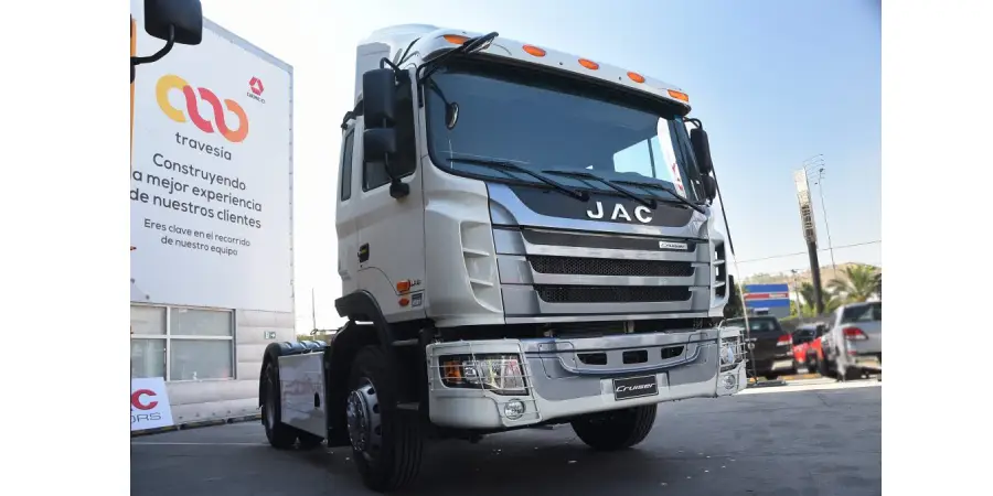JAC Cruiser 4181: para transportar cargas en largas distancias